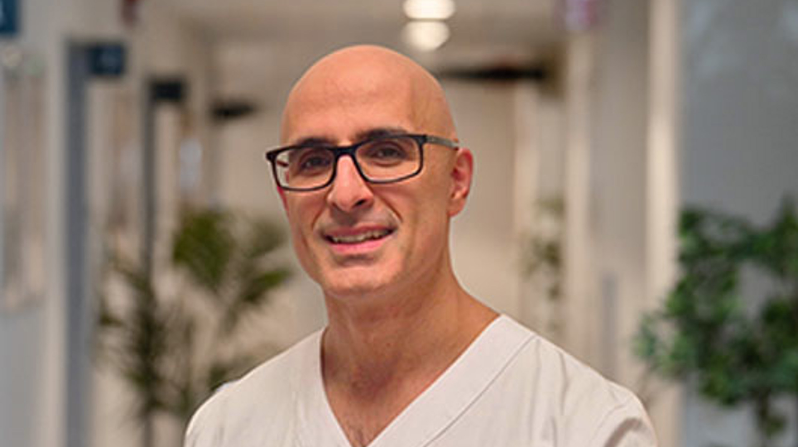 Dan Razavi | Aleris Art Clinic Plastikkirurgi Uppsala